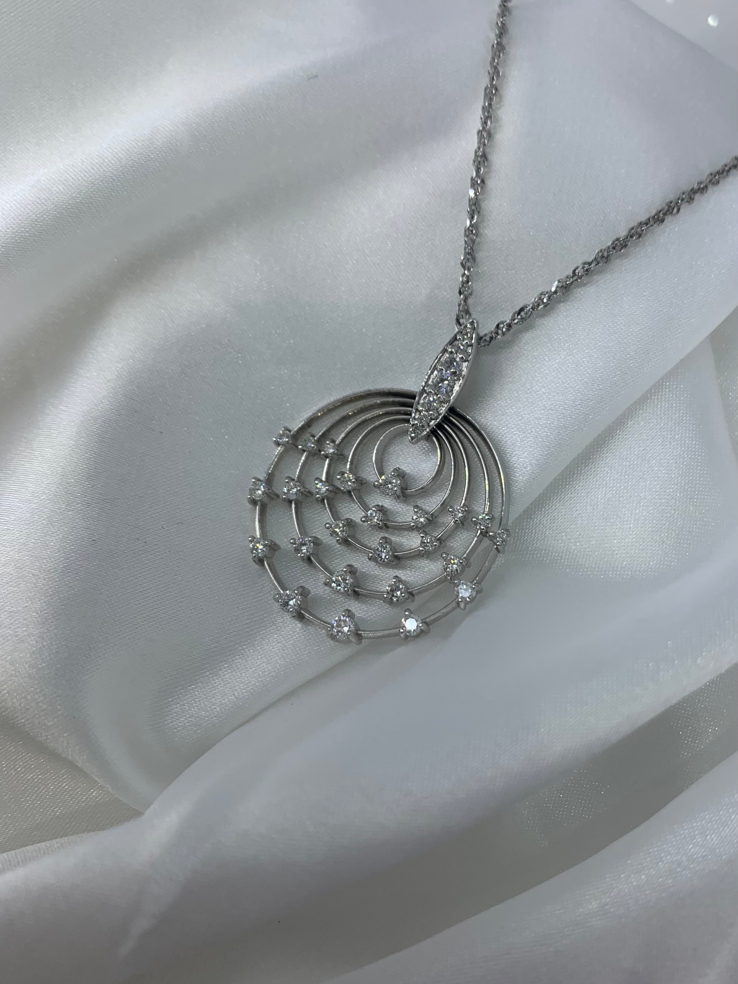18ct white gold diamond pendant – Enigma Jewellers